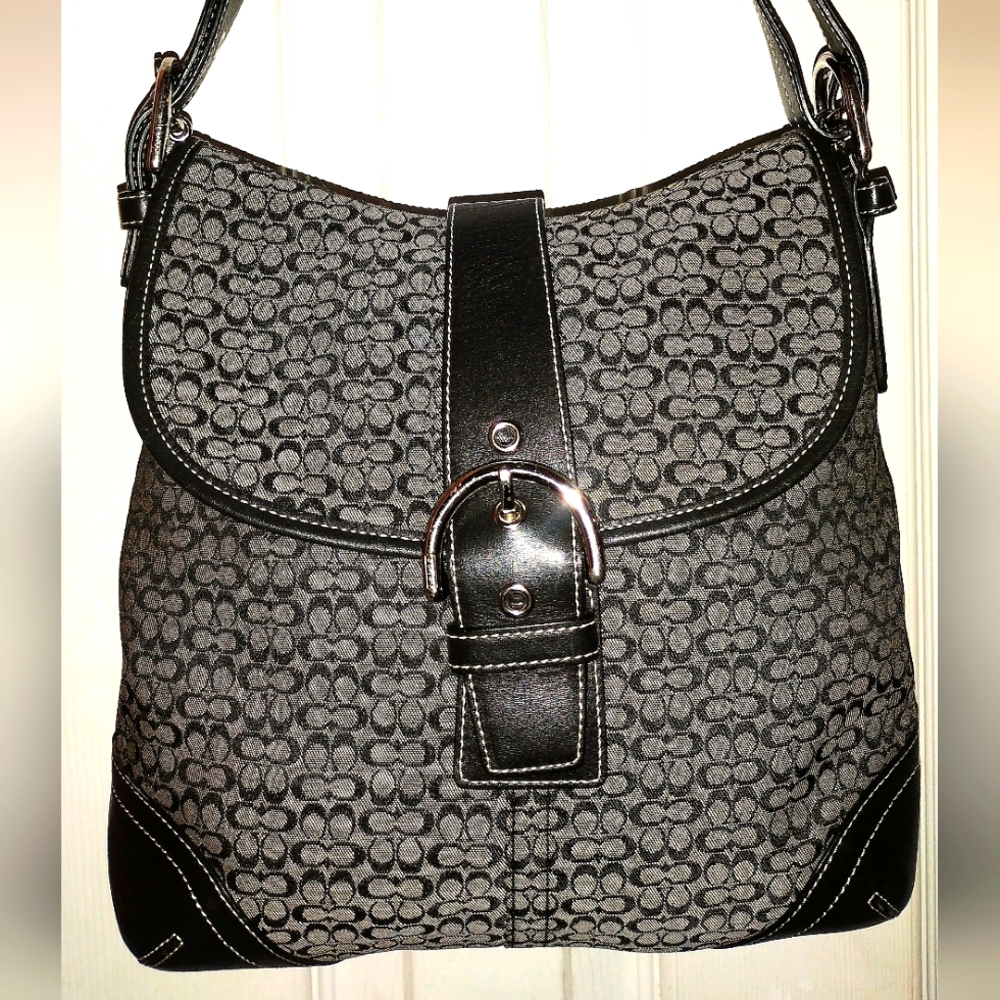 Coach Signature Logo Black And Gray Bag - Gem